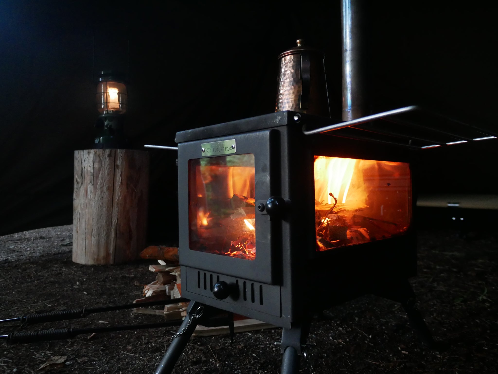 FUTURE FOX 薪ストーブ 3面ガラス (プロテクター別売) 【予約販売：2月上旬より順次発送予定】 – FUTURE FOX-OUTDOOR